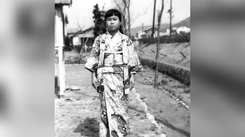 Bristol children make paper cranes in memory of Hiroshima - BBC News