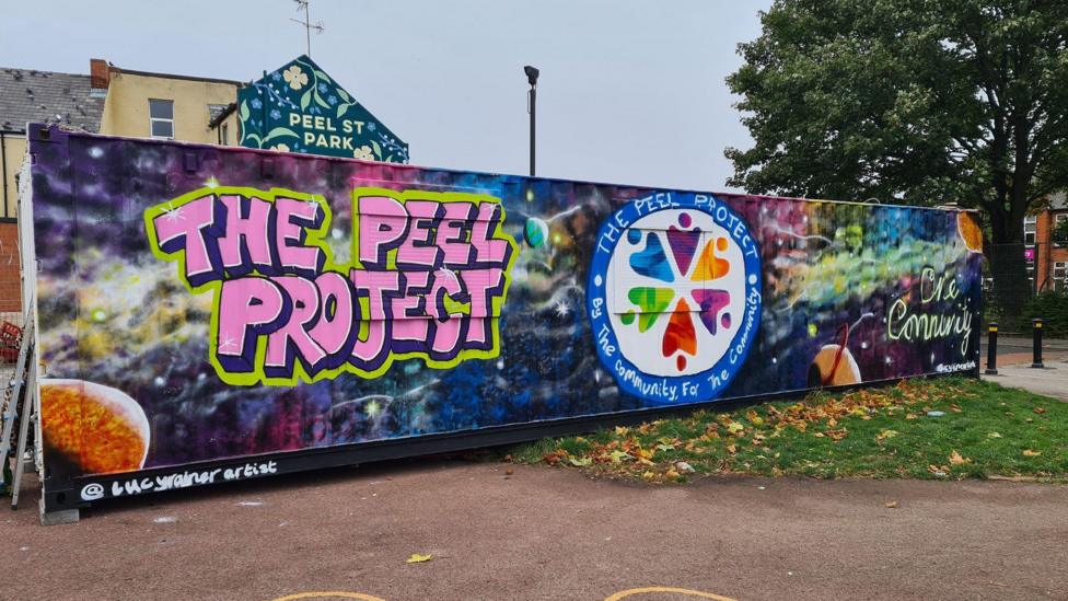 Peel Project's health fair returns to Hull for second year - BBC News