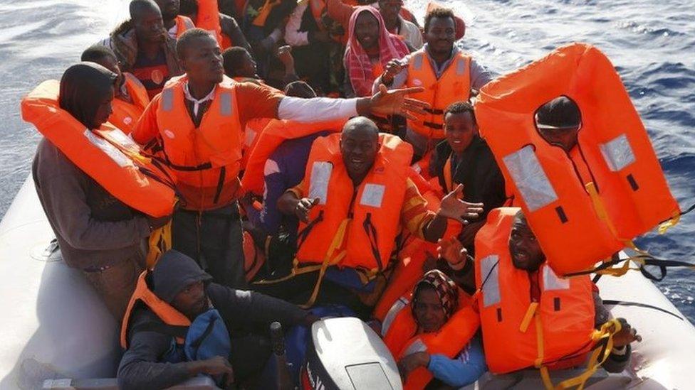 Migrant crisis: 4,500 rescued in Mediterranean in one day - BBC News