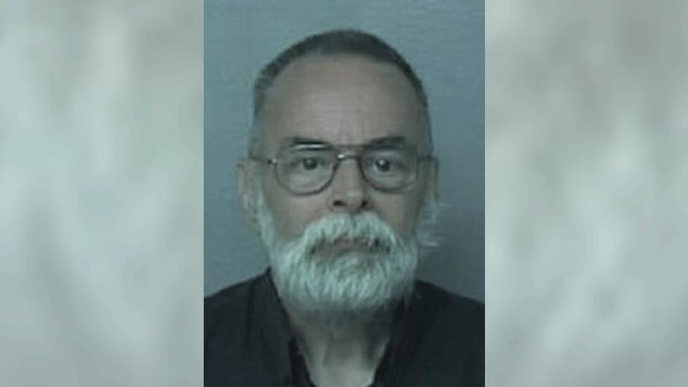 Richard Pentreath jailed for burning down wrong house - BBC News