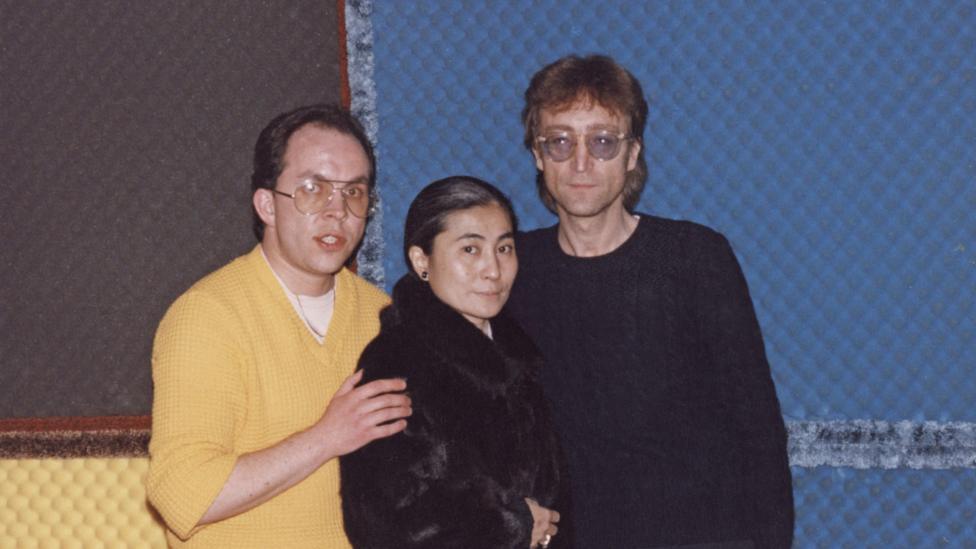 Former BBC Radio 1 DJ and Top of the Pops presenter Andy Peebles dies ...