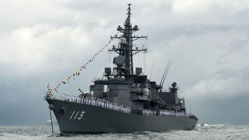 China nuclear sub sank in its dock, US officials say - BBC News