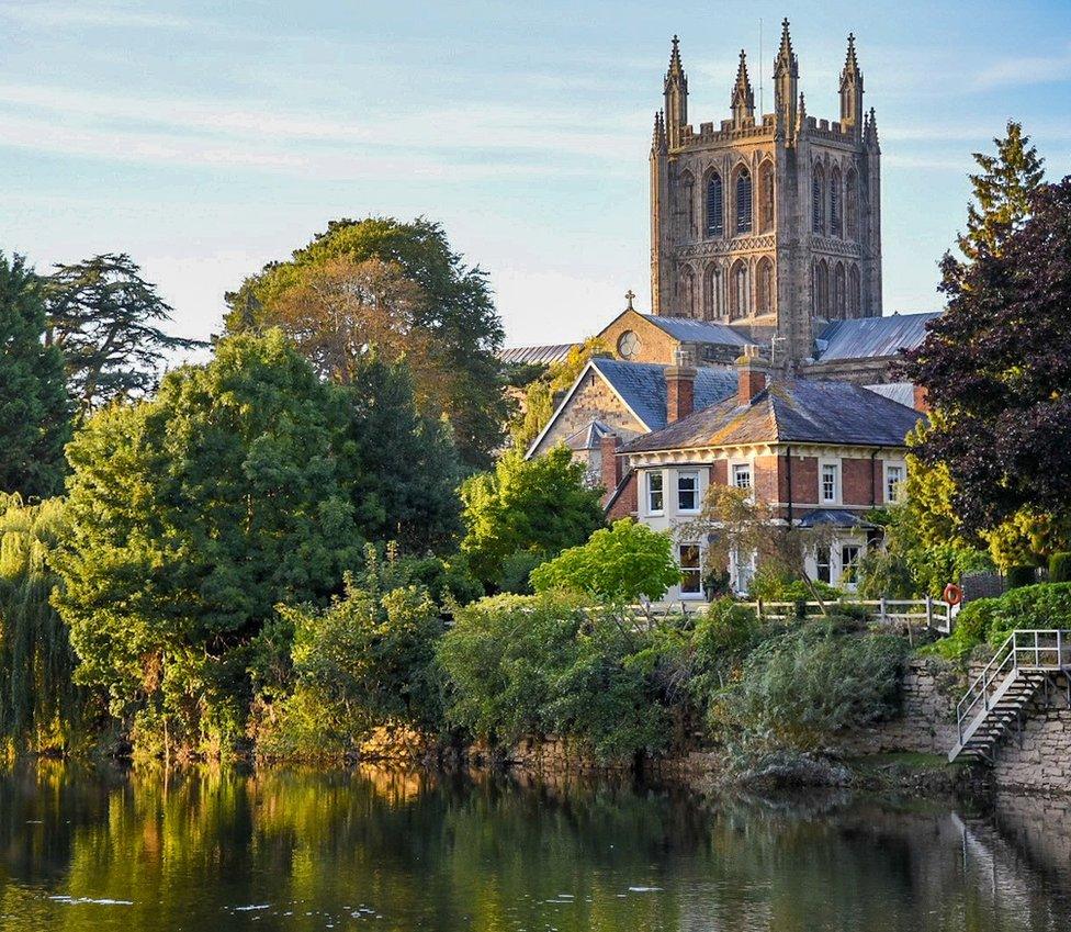 England's Big Picture: 1 - 7 October - BBC News