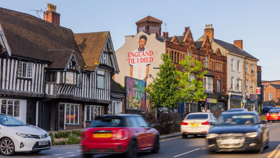 Digbeth mural for boy, 15, who died of sudden cardiac arrest - BBC News