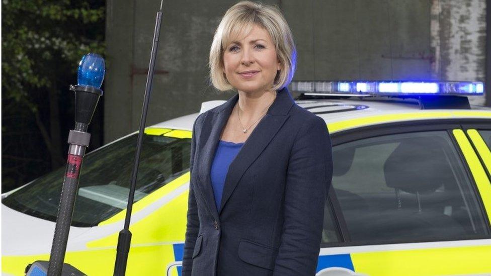 Sian Lloyd learns to balance work and home life - BBC News