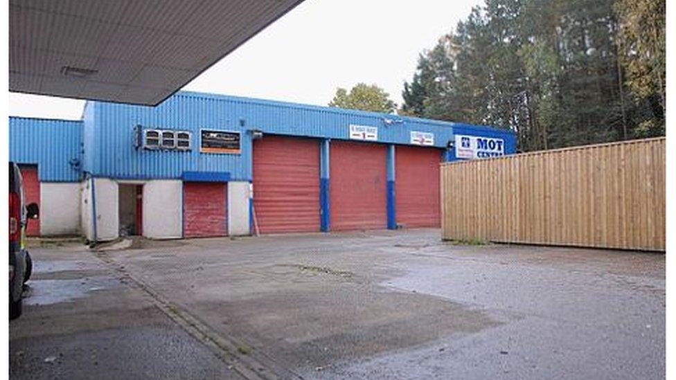 Telford £2.5m cannabis factory found inside MOT centre - BBC News