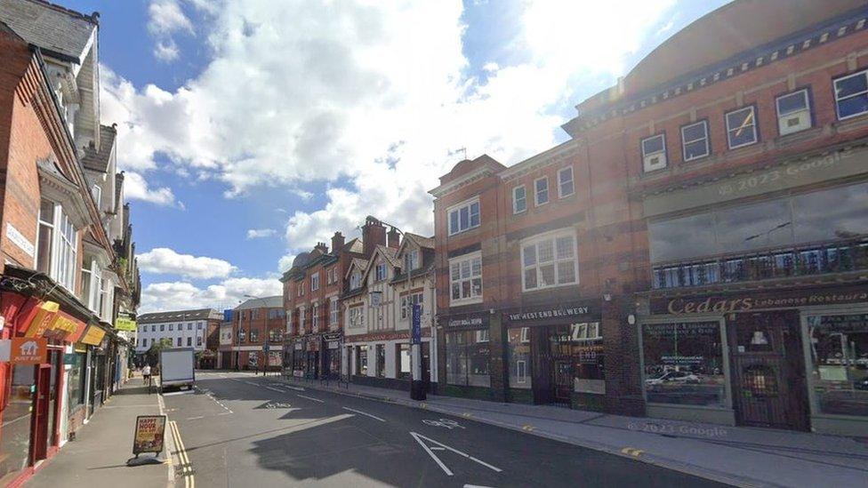 Leicester: Woman taken to hospital after being hit by bus - BBC News