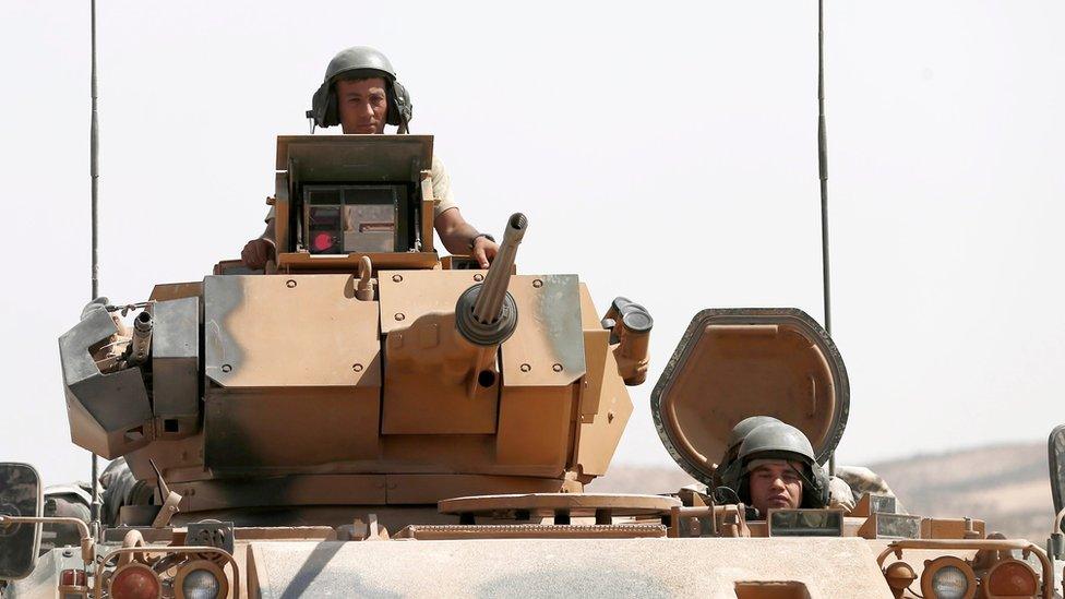 Syria war: Turkey hits out at US over Kurds comments - BBC News