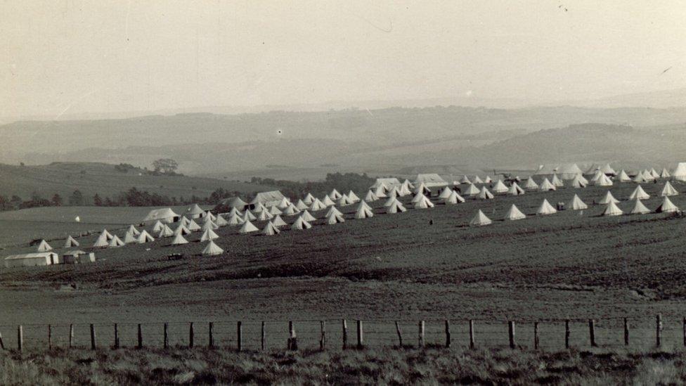 Appeal to uncover forgotten WW1 camps' history - BBC News