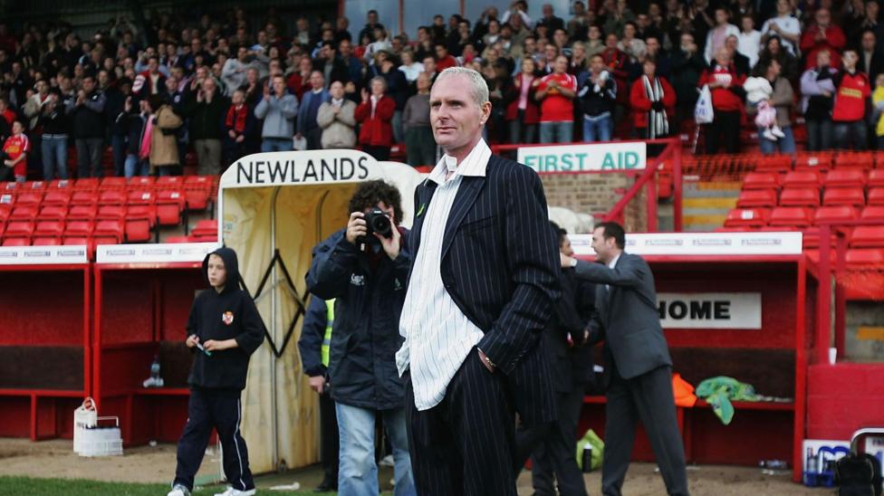 Paul Gascoigne: How Kettering Town manager's job lasted 39 days - BBC Sport