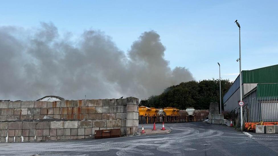 Firefighters tackle mattress blaze at Aberdeen recycling centre - BBC News