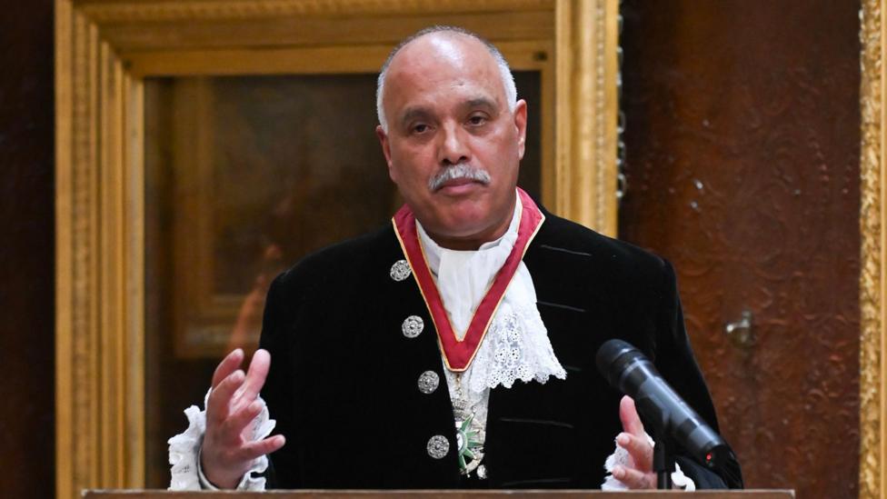 Woman becomes first Muslim High Sheriff of Buckinghamshire - BBC News