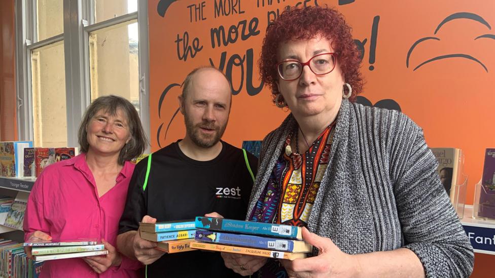 Sheffield libraries at 'heart of community' a decade after cuts - BBC News