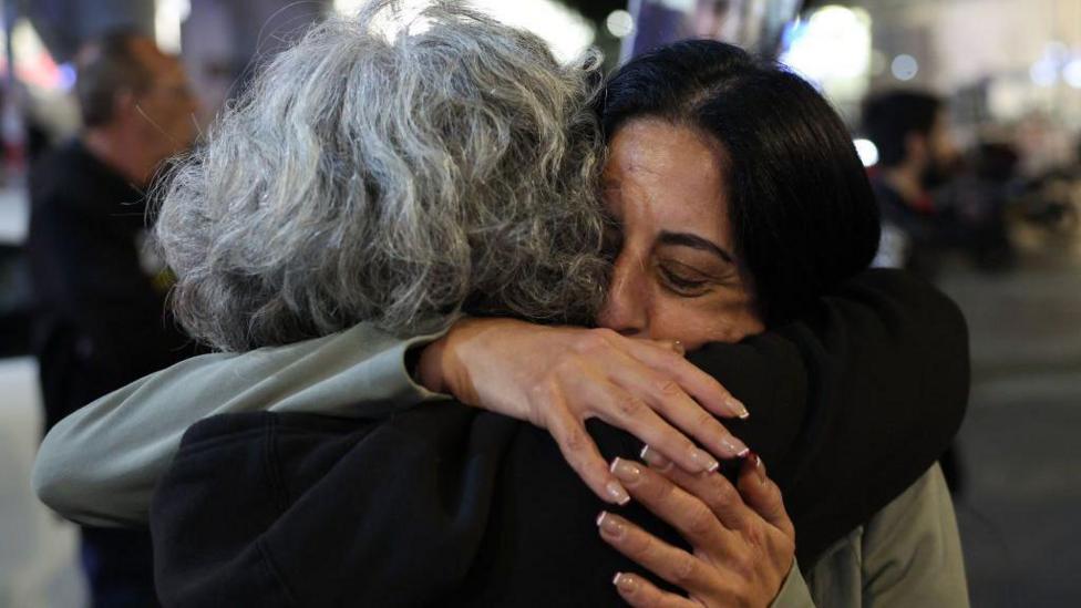 Hamas releases Israeli hostages after Gaza ceasefire takes effect - BBC ...