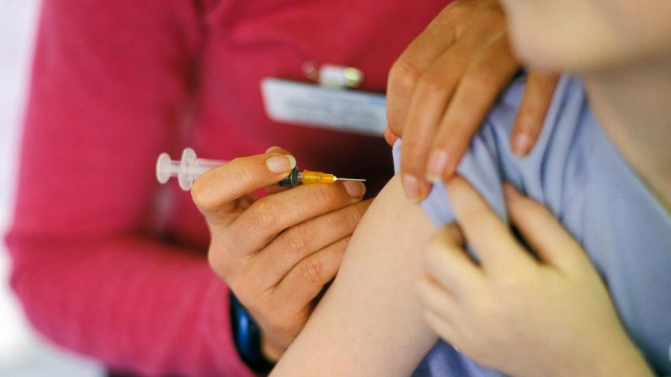Brent Council launches measles vaccination campaign - BBC News