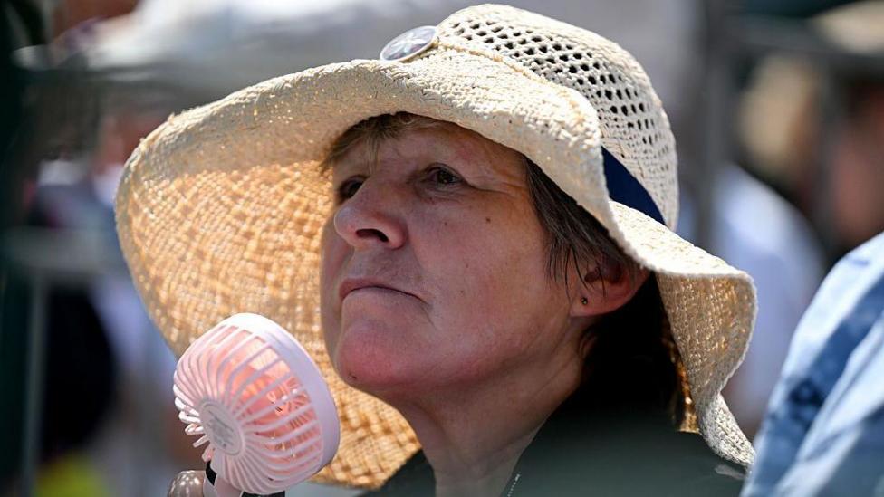 UK weather: Cooler weather conditions set in across UK as heatwave ends ...