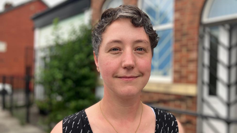 'I will die a traveller and be proud of it' - BBC News