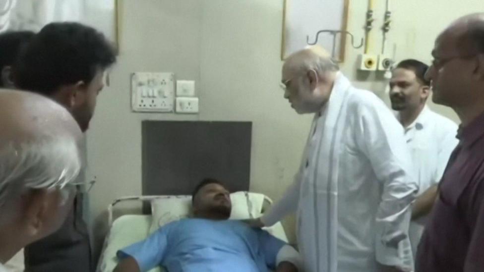 Air India victim Raxa Modha was 'mother of Wellingborough' - BBC News