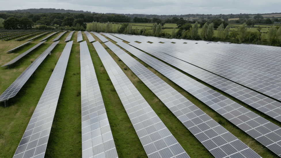 Call for solar panels on new homes instead of solar farms - BBC News
