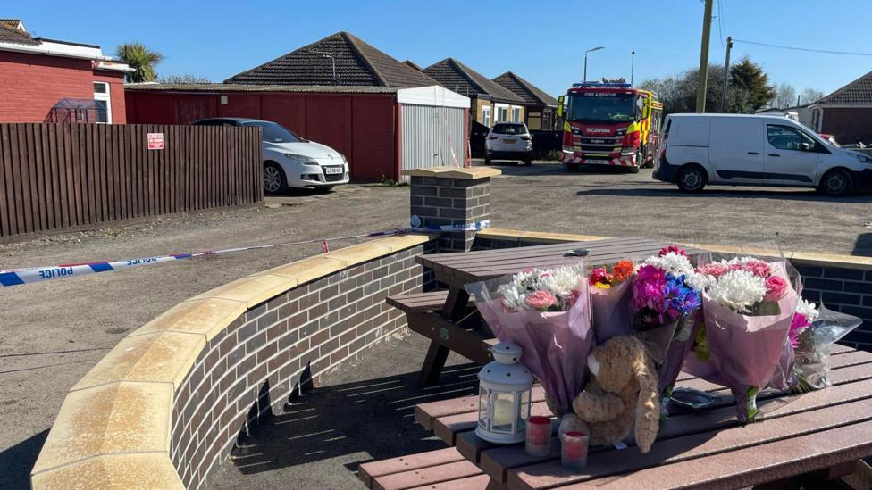 Ingoldmells caravan park owners send sympathy after fatal fire - BBC News