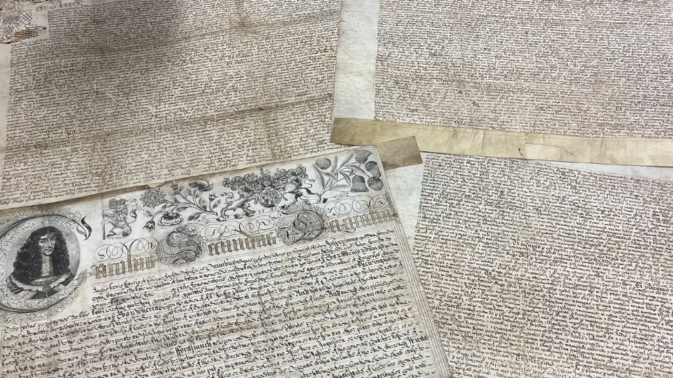 How Leeds Royal Charter was saved from becoming lampshade - BBC News