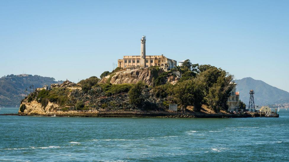Alcatraz: President Trump orders prison to reopen - BBC Newsround