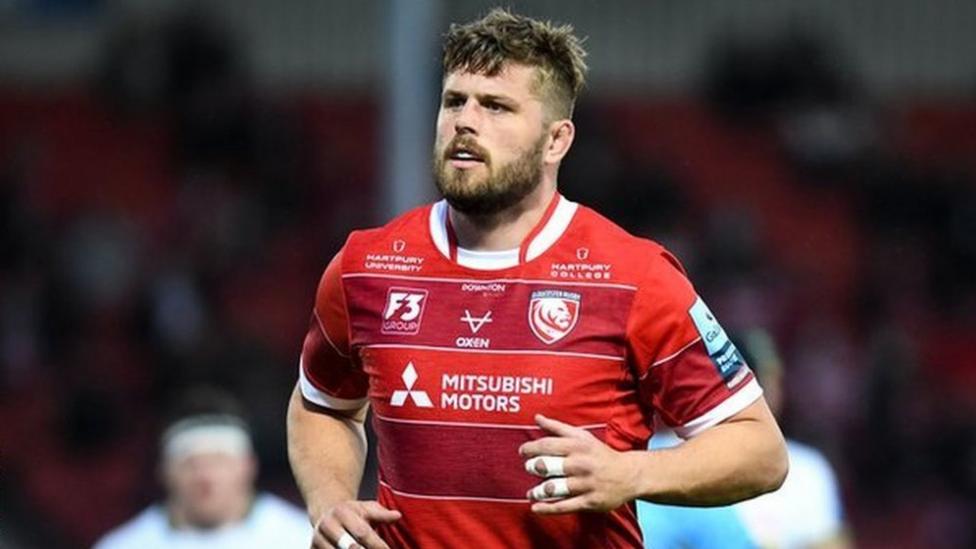 Gloucester Rugby shirt to raise money for Ed Slater - BBC News