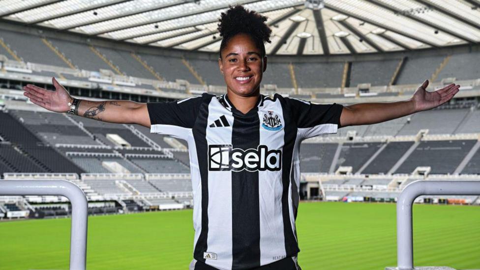 Demi Stokes says move to Newcastle from Manchester City 'just made ...
