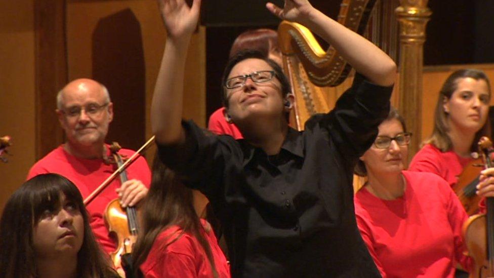 BBC National Orchestra concert for audience with autism - BBC News