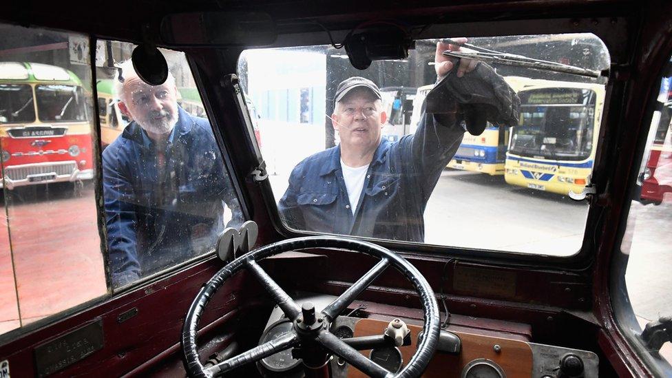 In pictures: Inside Glasgow's vintage bus garage - BBC News