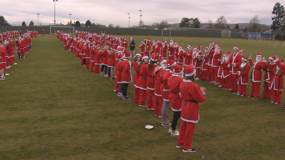 Grantown on Sleigh: School's out for Santa - BBC News
