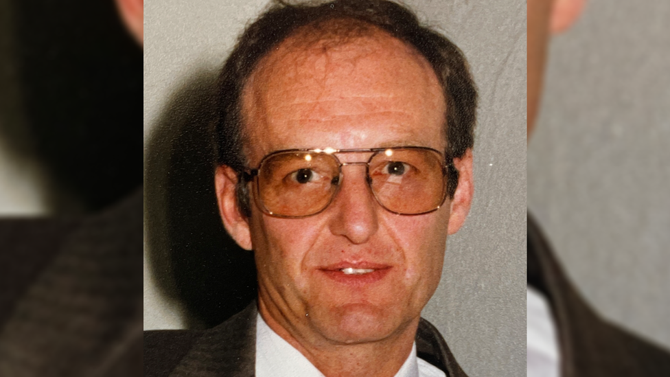 'I was kidnapped by paedophile Robert Frid when I was three' - BBC News