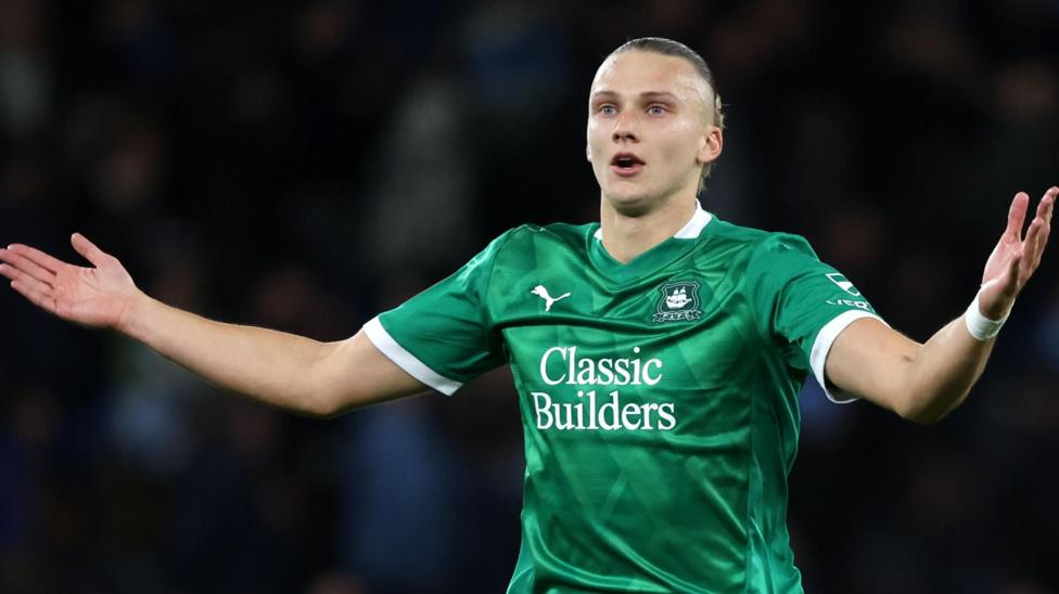 Maksym Talovierov: Plymouth Argyle defender out for the season - BBC Sport