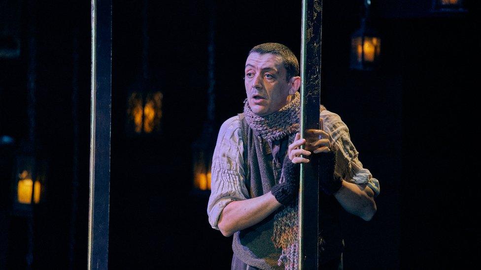 A Christmas Carol: How Scrooge is saving theatres this Christmas - BBC News