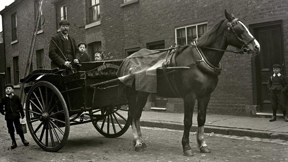 Restorer blown away by images of early 20th Century on dirty slides ...
