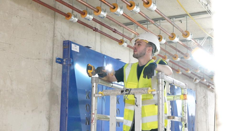 Thousands more construction workers needed to meet housing targets ...