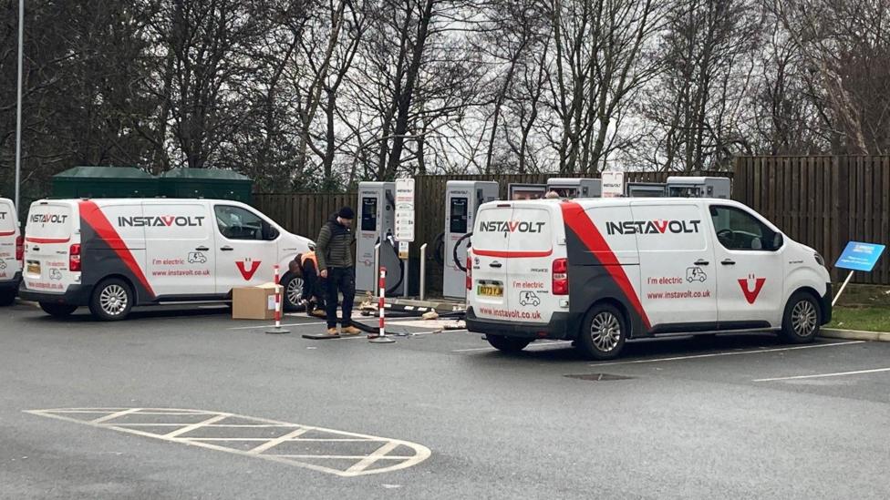 SmartWater and GPS used to target Yorkshire EV cable thieves - BBC News