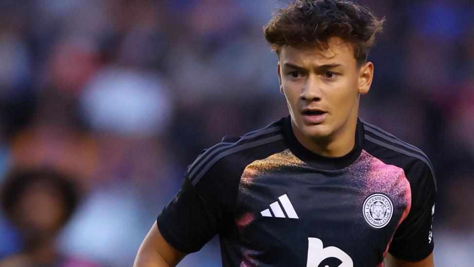 Leicester news: Will Alves signs new four-year contract - BBC Sport