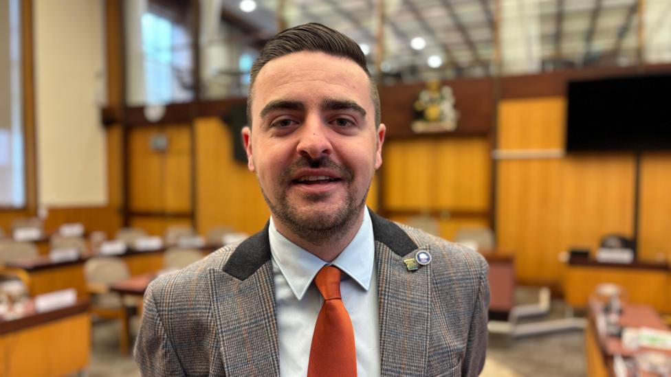 Erewash joining Nottinghamshire 'not a viable option' - BBC News