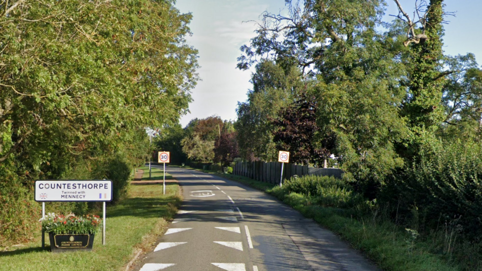 Countesthorpe village 'extension' of 185 homes set for approval - BBC News