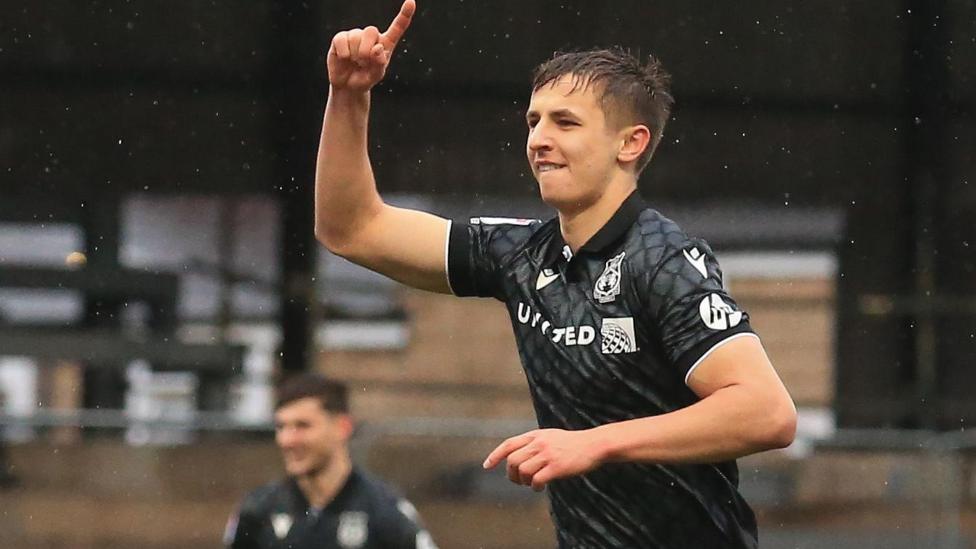 Wrexham: Steve Parkin seeks repeat of 'best away performance' at ...