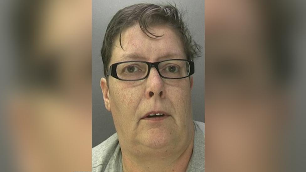 Deborah Carroll jailed for husband's stab murder - BBC News