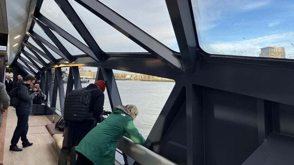 Electric ferry brings zero-emission travel to the River Thames - BBC News