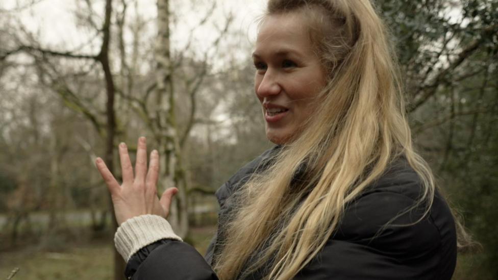 How lichen hold the secret to a breath of fresh air - BBC News