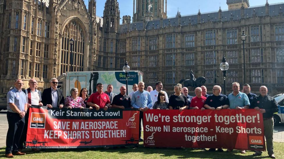 Boeing set to take over some Spirit operations in Belfast - BBC News