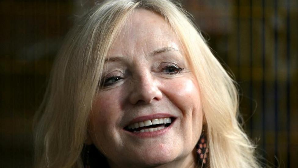 'No discrimination' over white police applicants - Tracy Brabin - BBC News