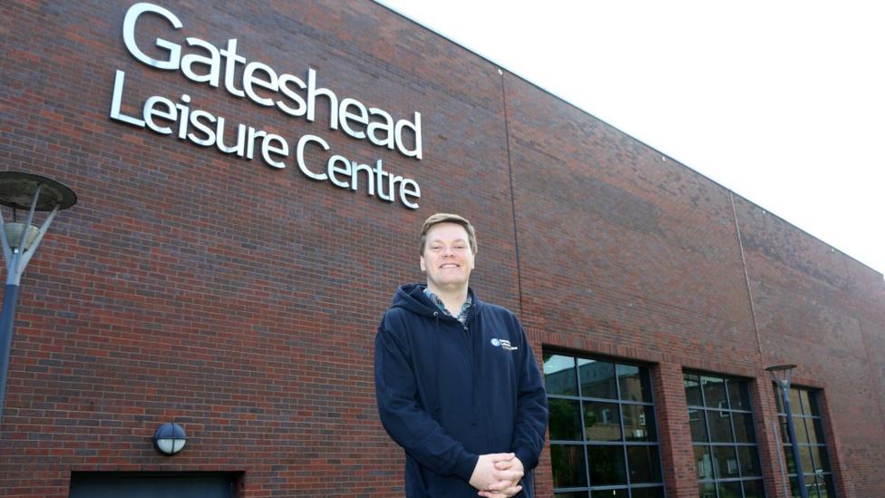Gateshead Leisure Centre reopens after long closure - BBC News