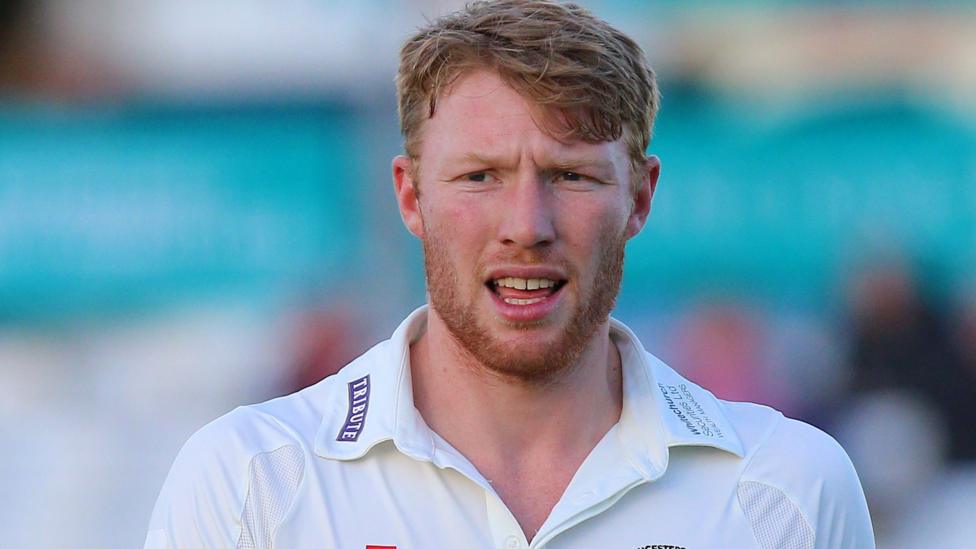 Gareth Roderick: Broken finger sidelines Gloucestershire captain for ...