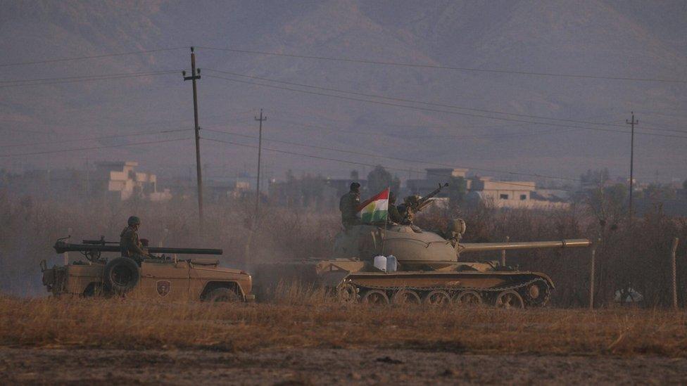Mosul battle: Kurdish forces push into IS-held Bashiqa - BBC News