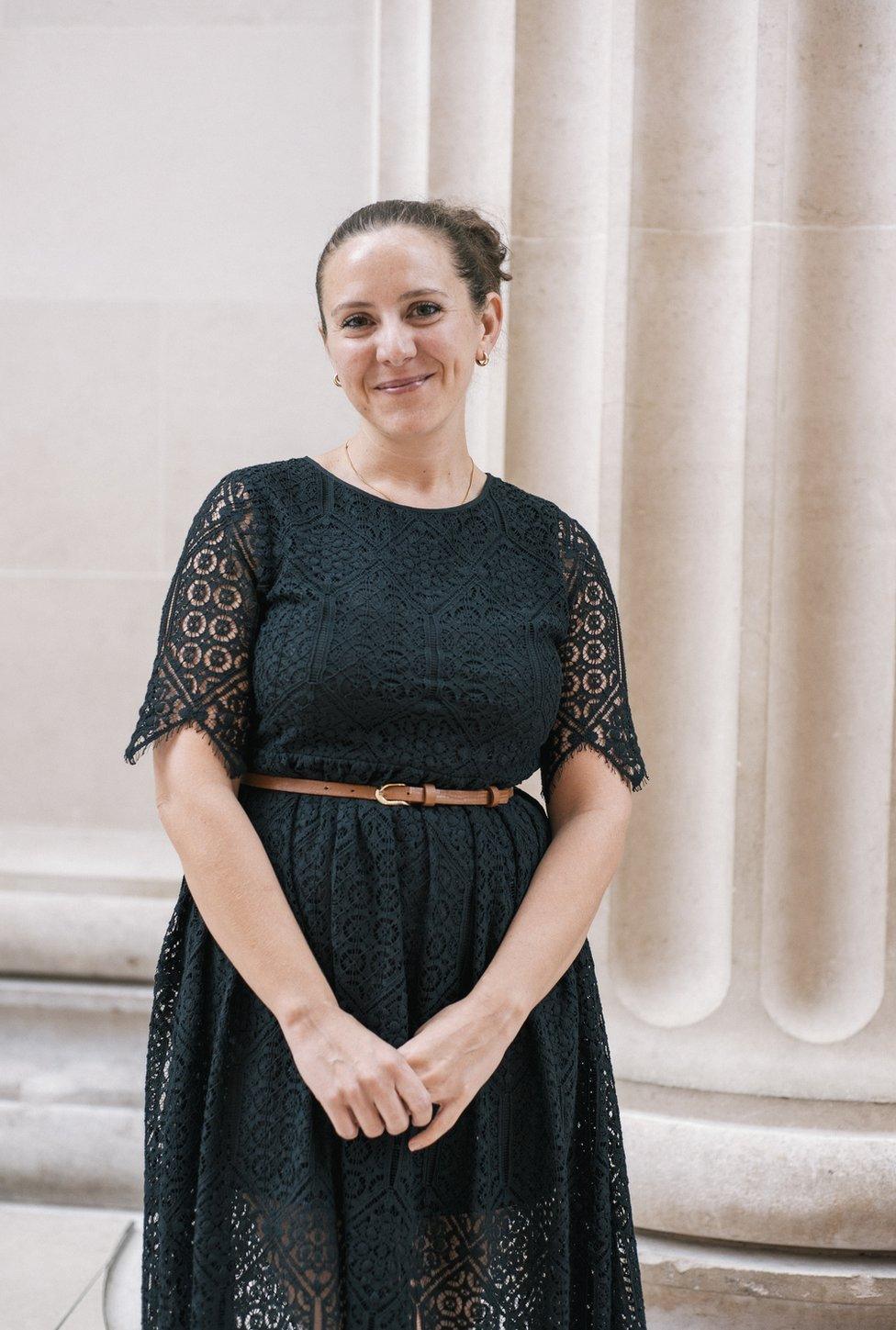 In pictures: Portraits of welcome - BBC News